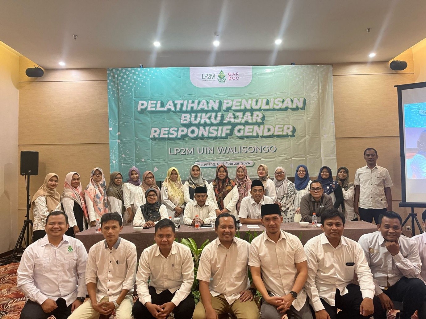 lp2m UIN WALISONGO SEMARANG – Penelitian yang berbasis pada Kesatuan ...